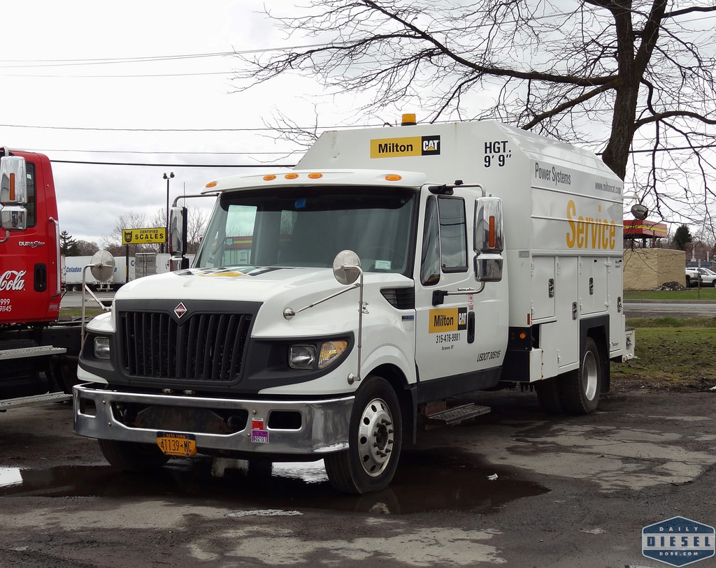 Cat Service Trucks