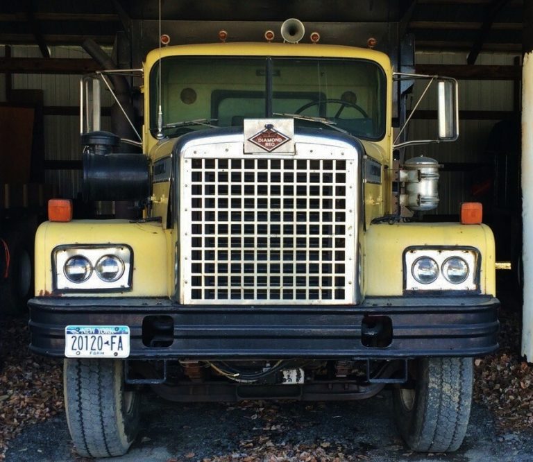 The History of Diamond Reo Trucks – Part I